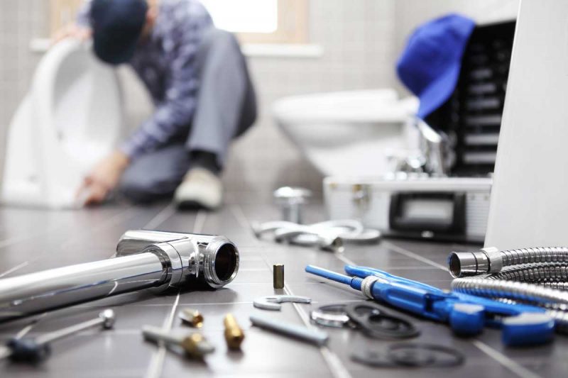 Drain Cleaning Plumber - Clogged Drain Fixing Service - Express Plumber ...